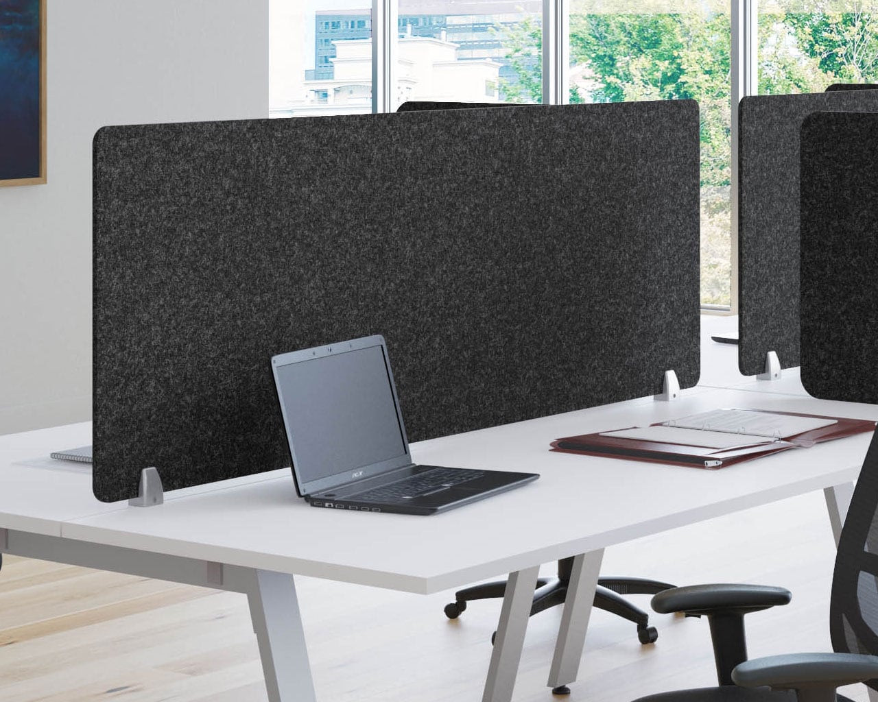 Solitude Surface Mounted Pet Panel - e3 Office Furniture & Interiors